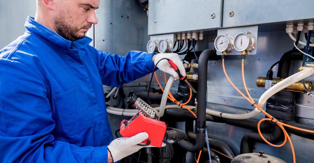 HVAC Technician Career Guide | UEI College
