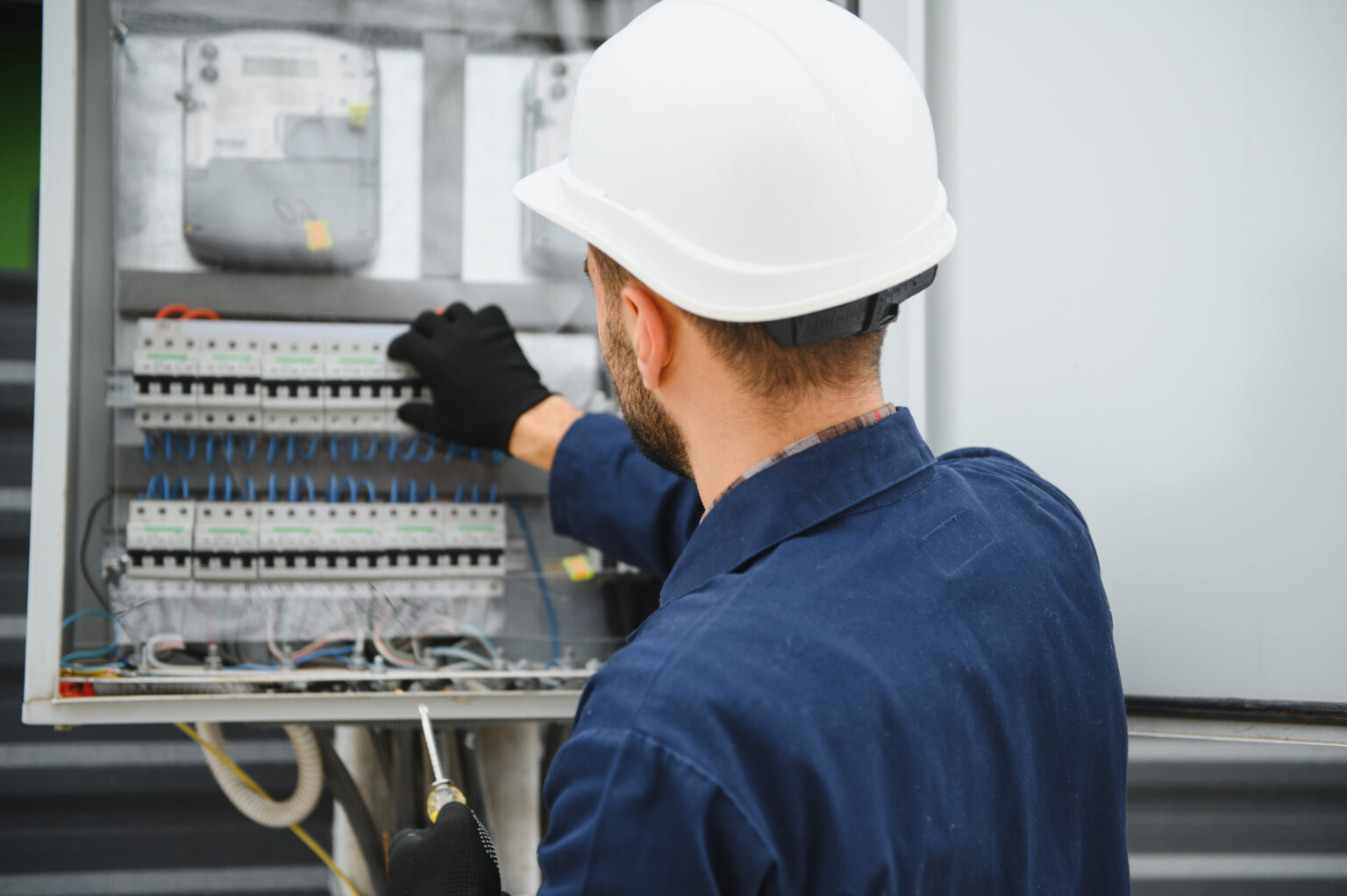 Electrician Technician | UEI College